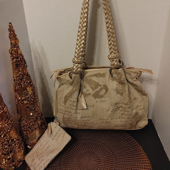 Clarks | Bags | Clarks Shoulder Bag Nwot | Poshmark